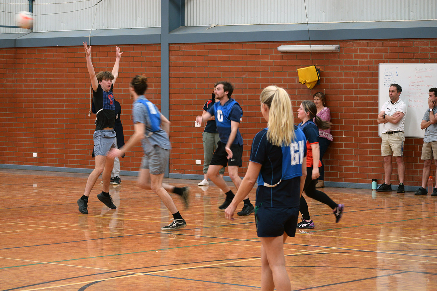 Staff Prevail in "R U OK?" Netball Challenge - Port Lincoln High School
