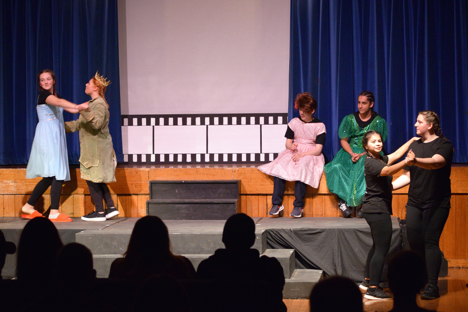 Senior Drama Students Perform "XIV Acts of Crime" - Port Lincoln High ...