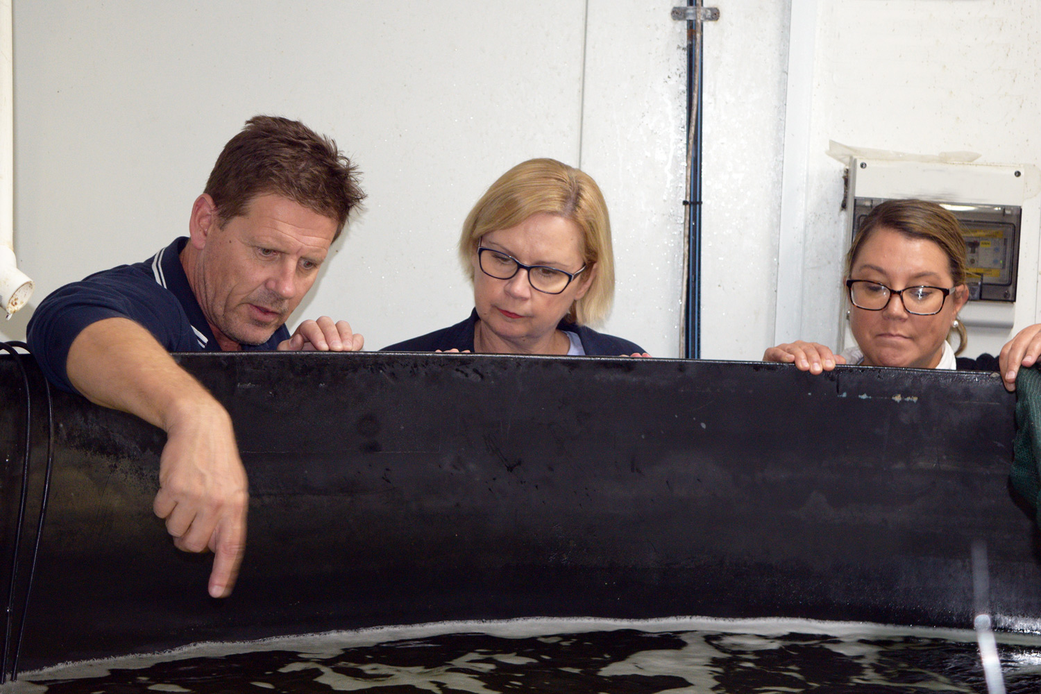 Minister Scriven Visits PLHS Aquaculture Centre - Port Lincoln High School