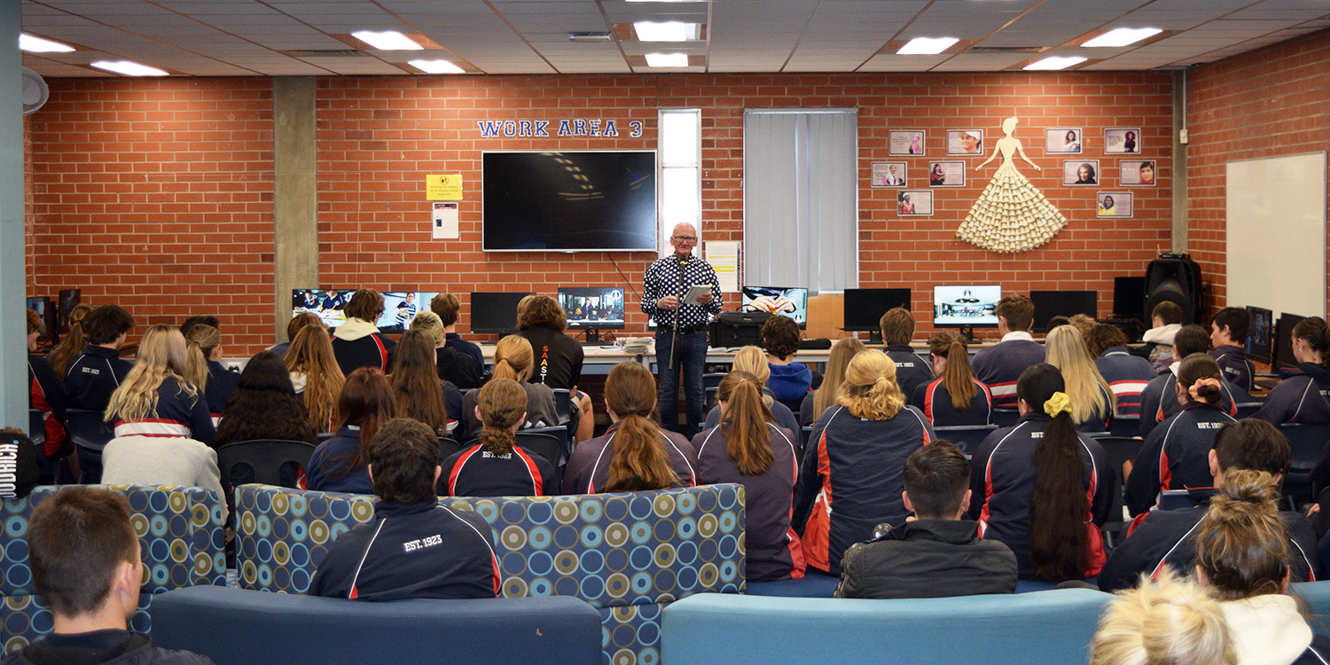PLHS Privileged to Again Host "The People's Poet" - Port Lincoln High ...