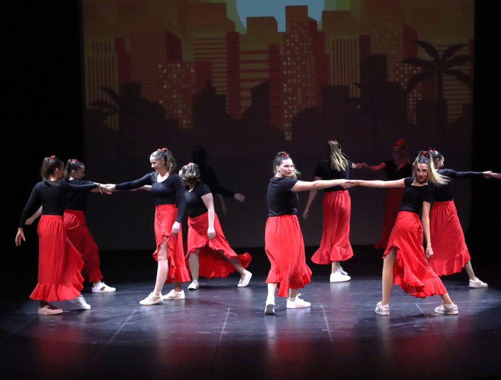 More Photos of "Whisper" Dance Production - Port Lincoln High School