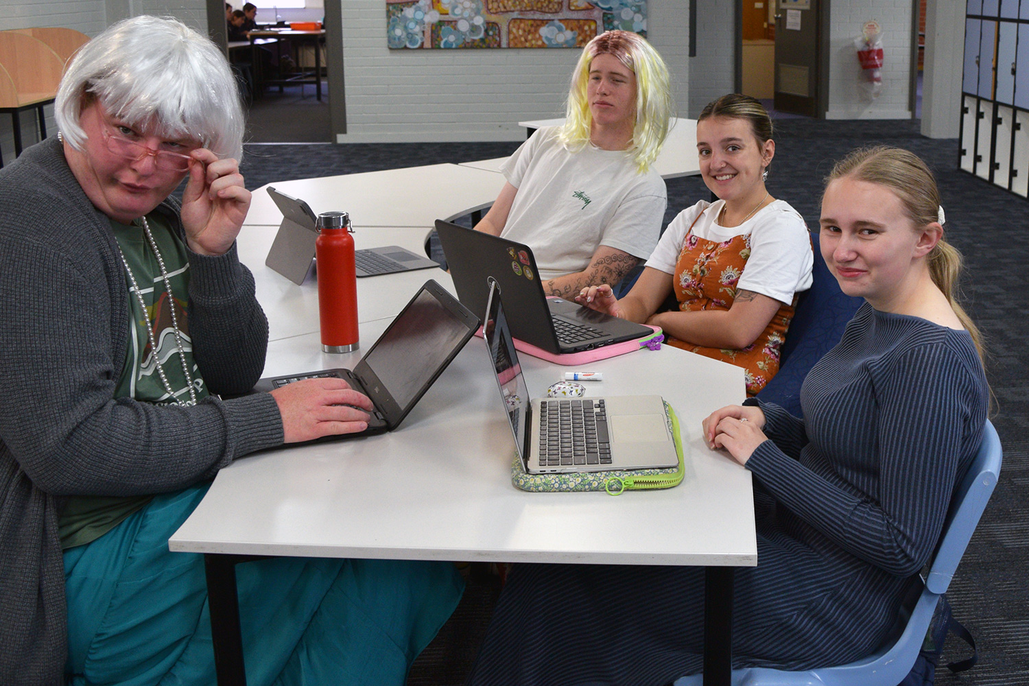 Year 12's Enjoy Final Week of Scheduled Classes - Port Lincoln High School